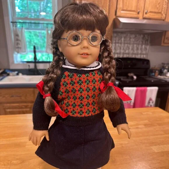 Meet Molly American Girl Dolls